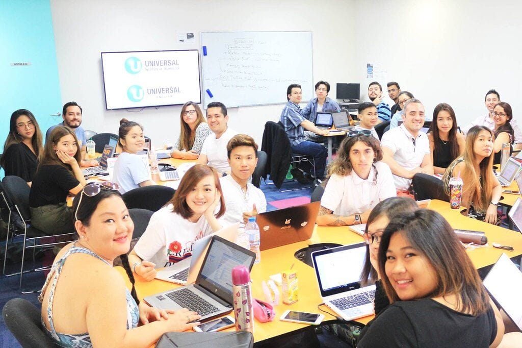 Universal Englishについて | ブログ | 海外格安英語留学とワーホリの手続きサポートならお任せ下さい